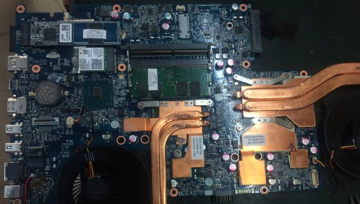 17年款神舟战神Z7-kp7g1主板烧糊不开机济南磐龙维修图文帖 - 济南磐龙笔记本交换机工控机维修服务中心